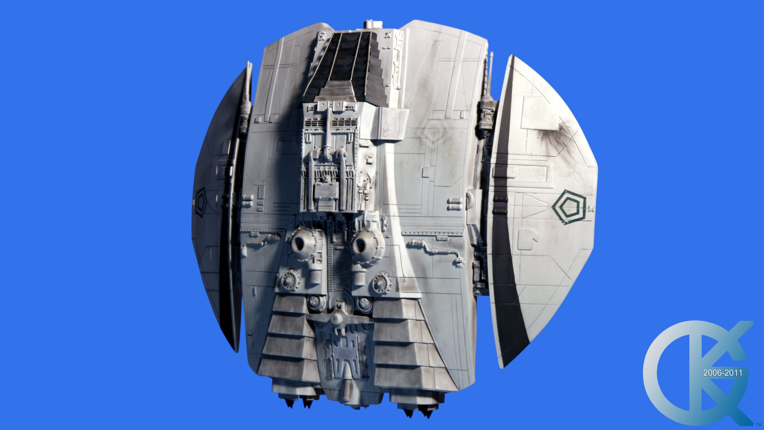 Studio Scale V1 "PYRO" Cylon Raider Replica from the 1978 Series ...